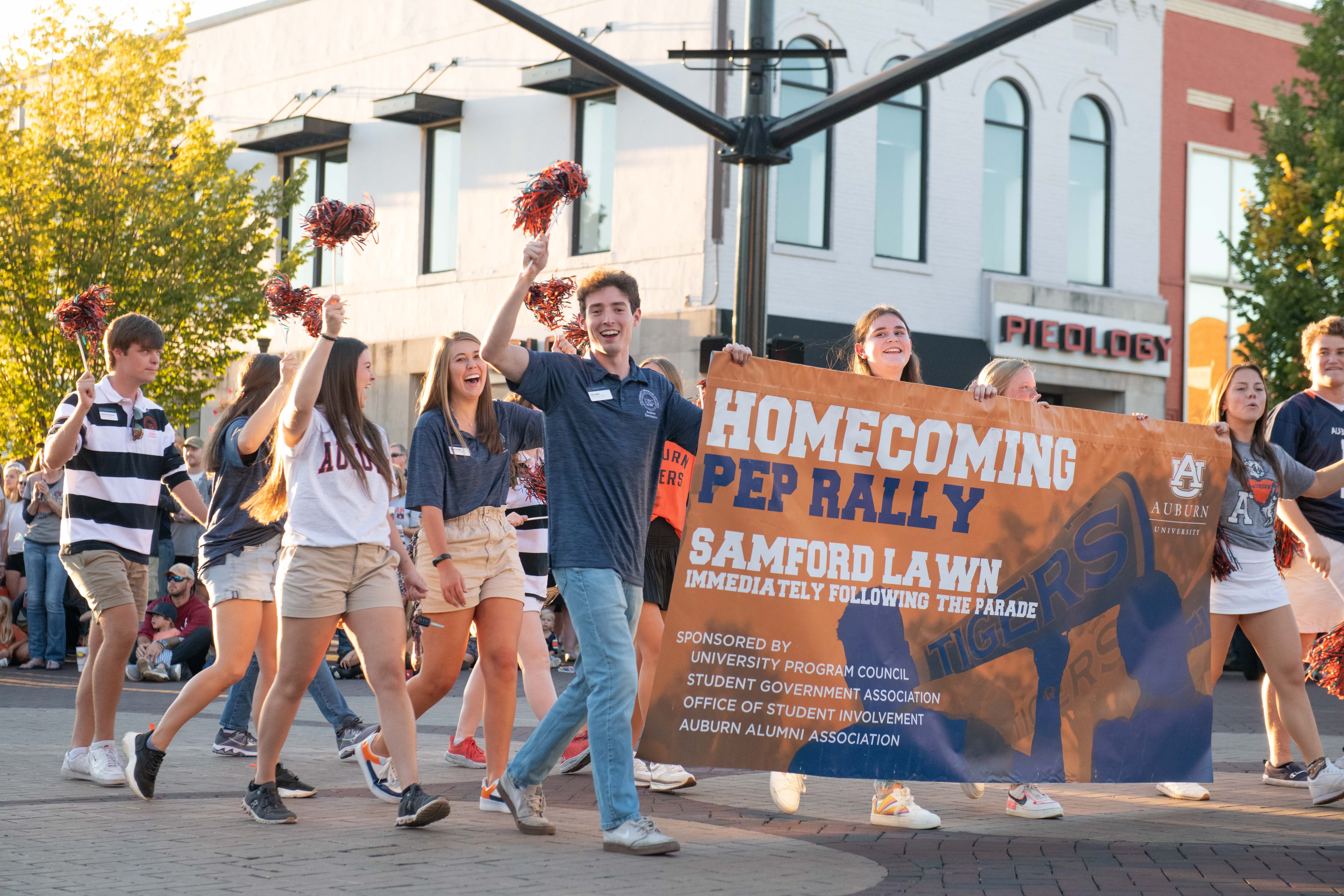 Homecoming Parade & Pep Rally | Auburn Family Portal