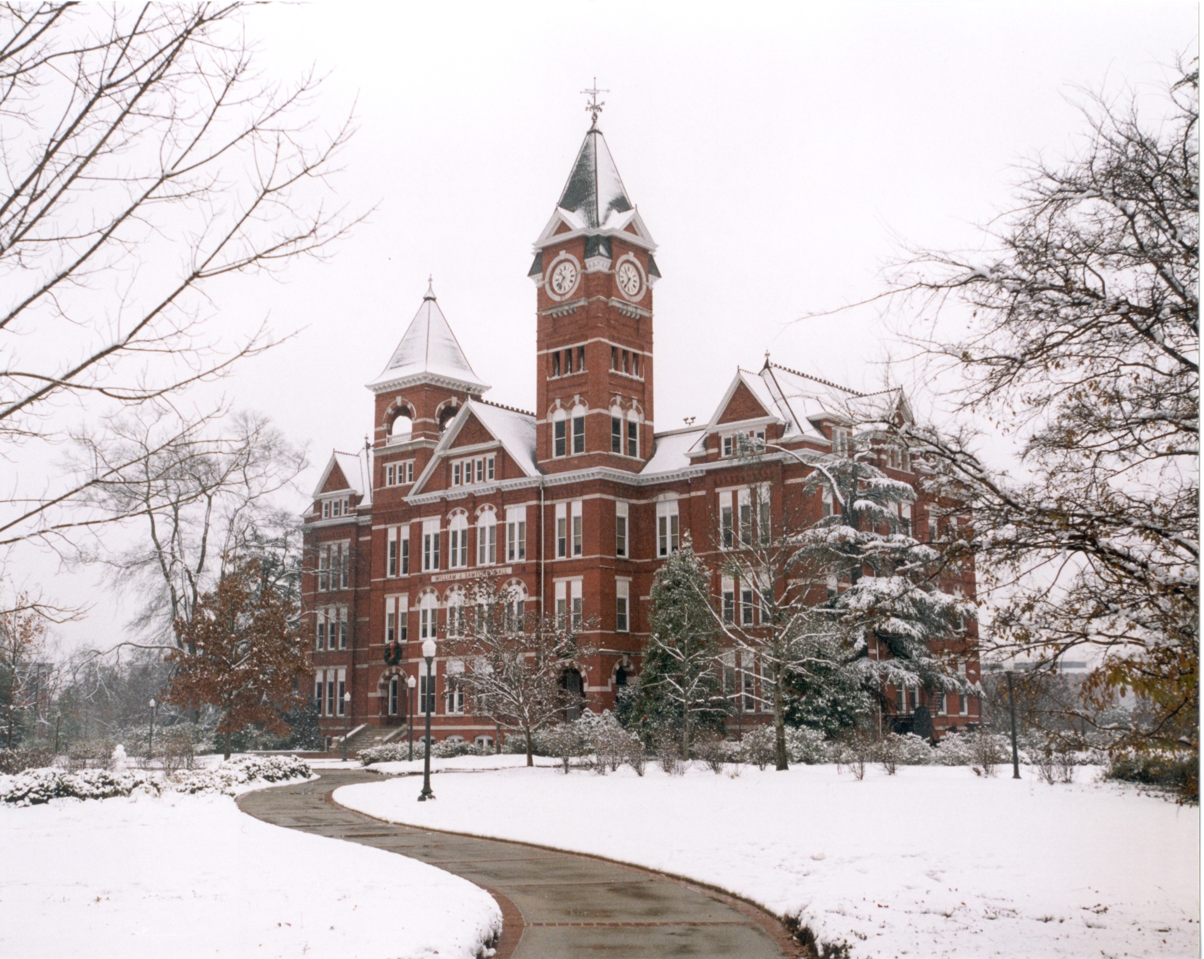 Auburn University Winter Break | Auburn Family Portal
