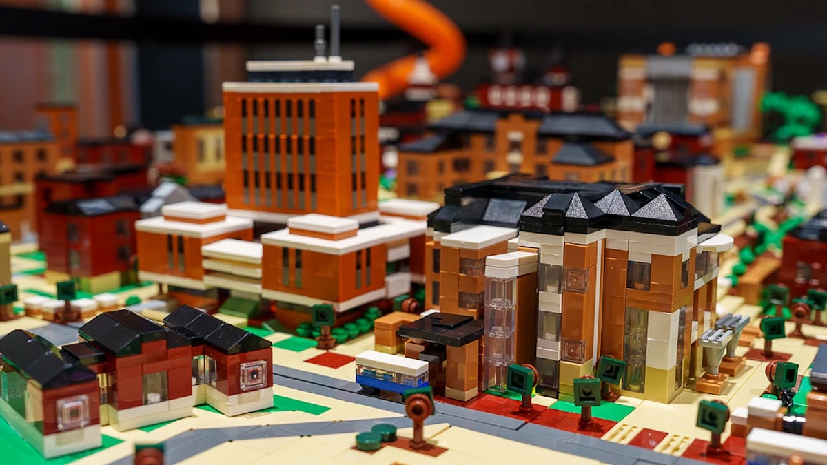 Auburn Student Designs Lego Model of Campus | Auburn Family Portal